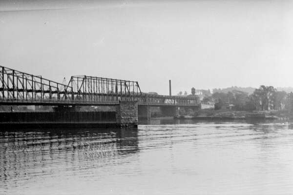 Historical photos: Dunn Memorial Bridge