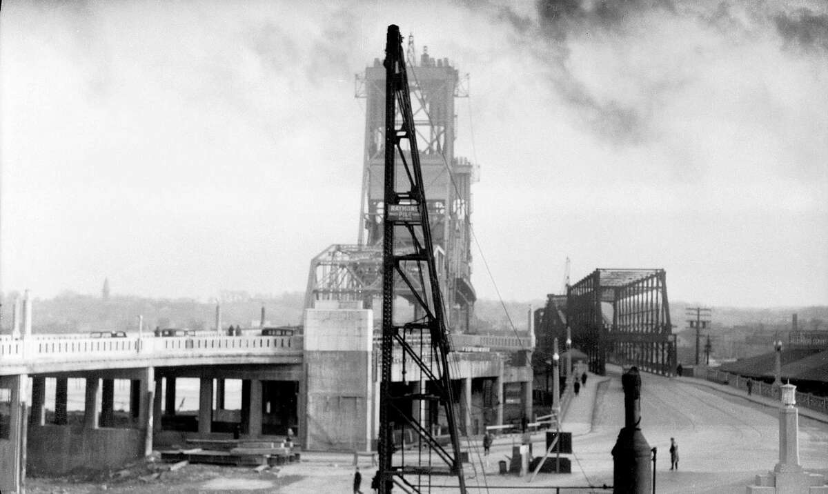 Historical photos: Dunn Memorial Bridge