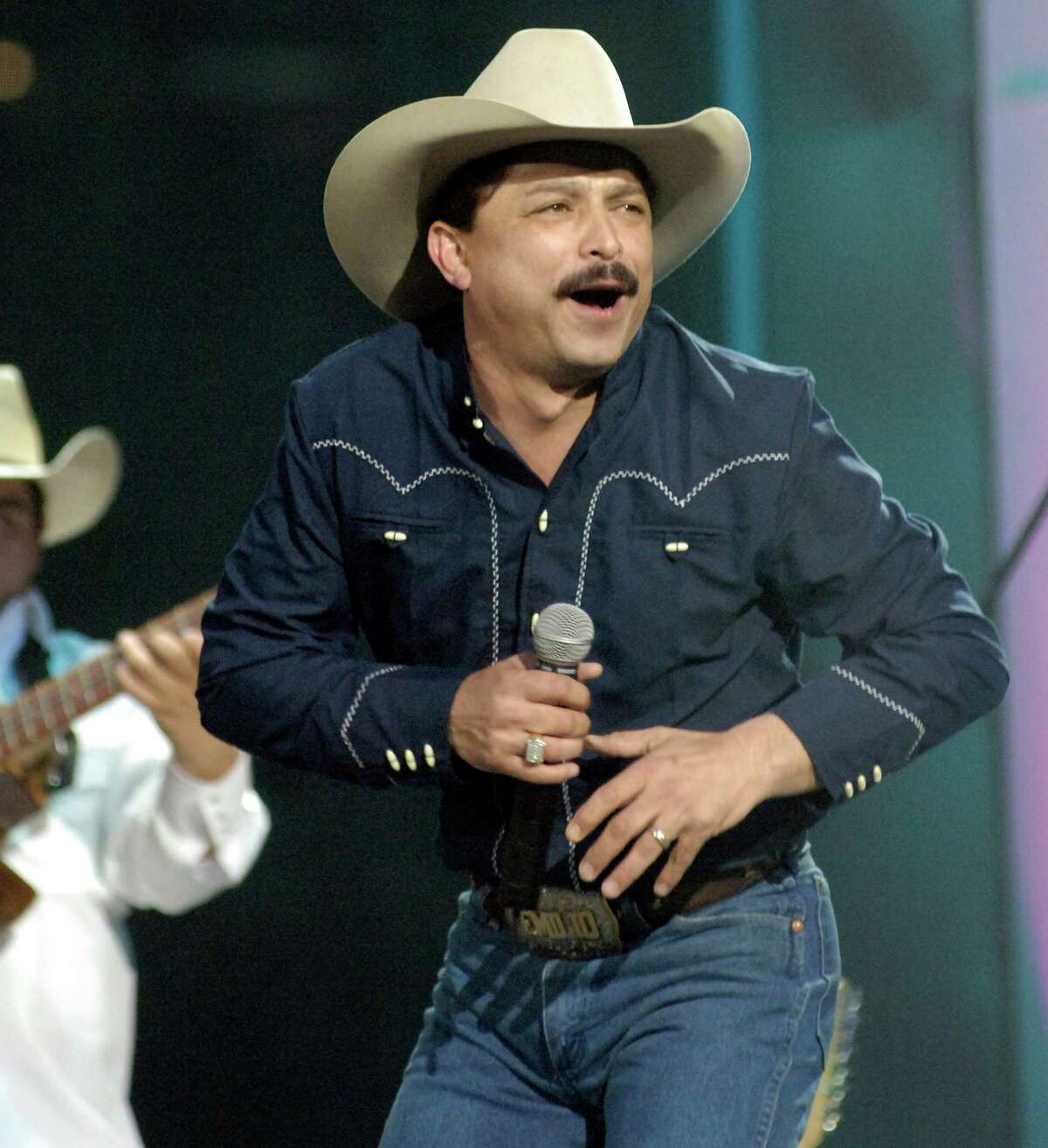 Tejano star Emilio Navaira dead at 53