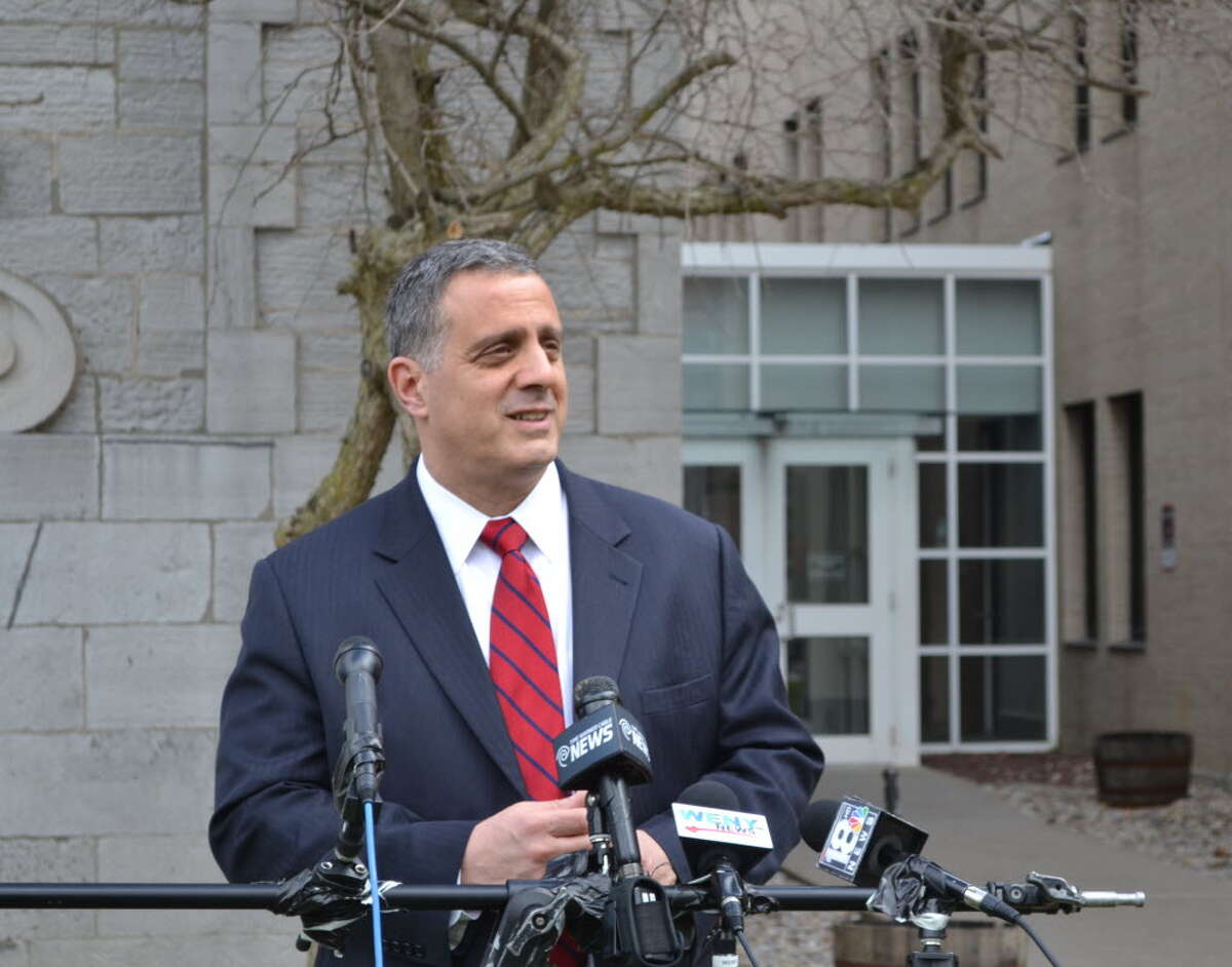 No verdict in Cal Harris case after day of deliberation