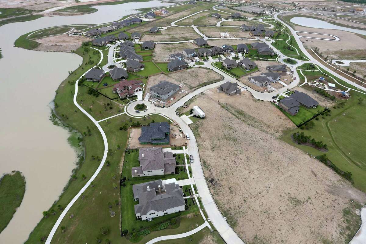 Bird's-eye view takes in Bridgeland