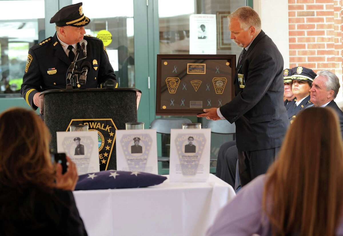 Norwalk police hold annual memorial service