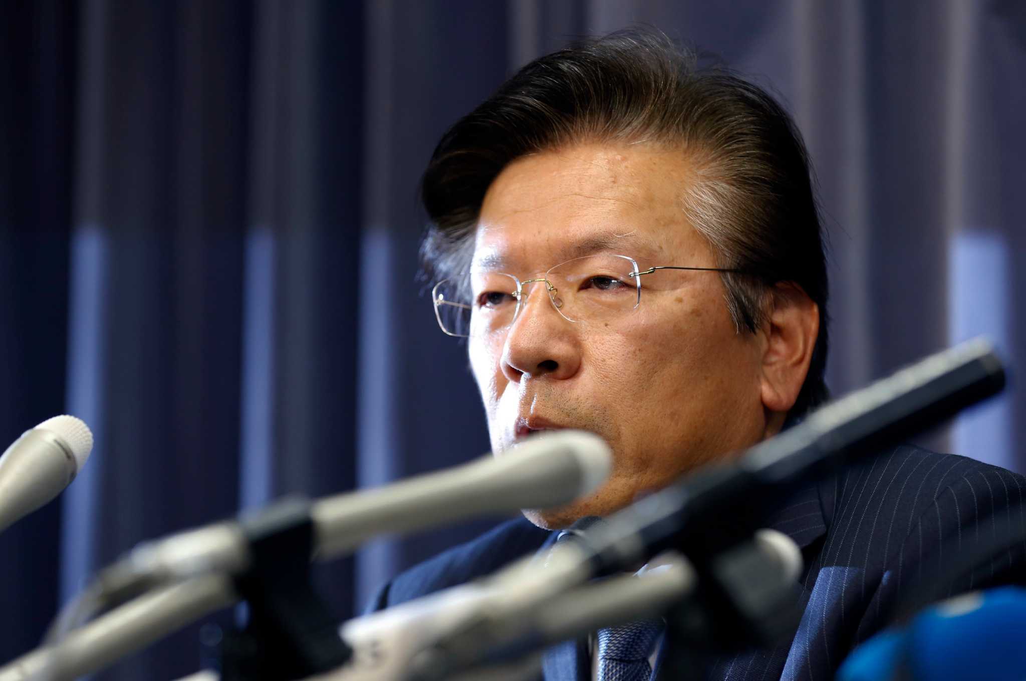 Mitsubishi Motors president to resign over mileage scandal