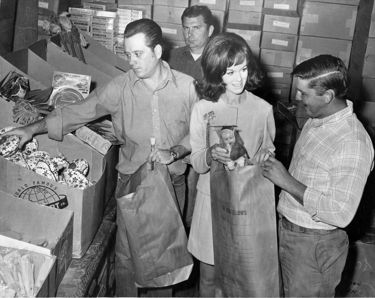 The Chronicle leaves the ghosts behind at 801 Texas