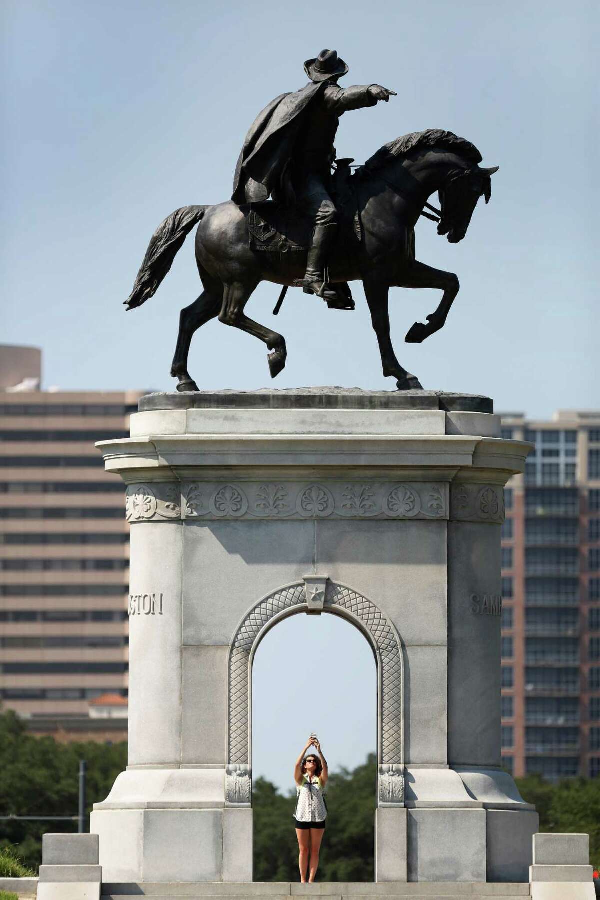 Texas group calls for removal of iconic Sam Houston statue from Hermann ...