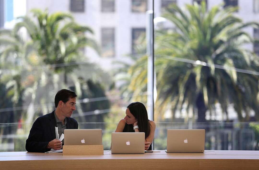 Apple hopes SF flagship will encourage customers to linger