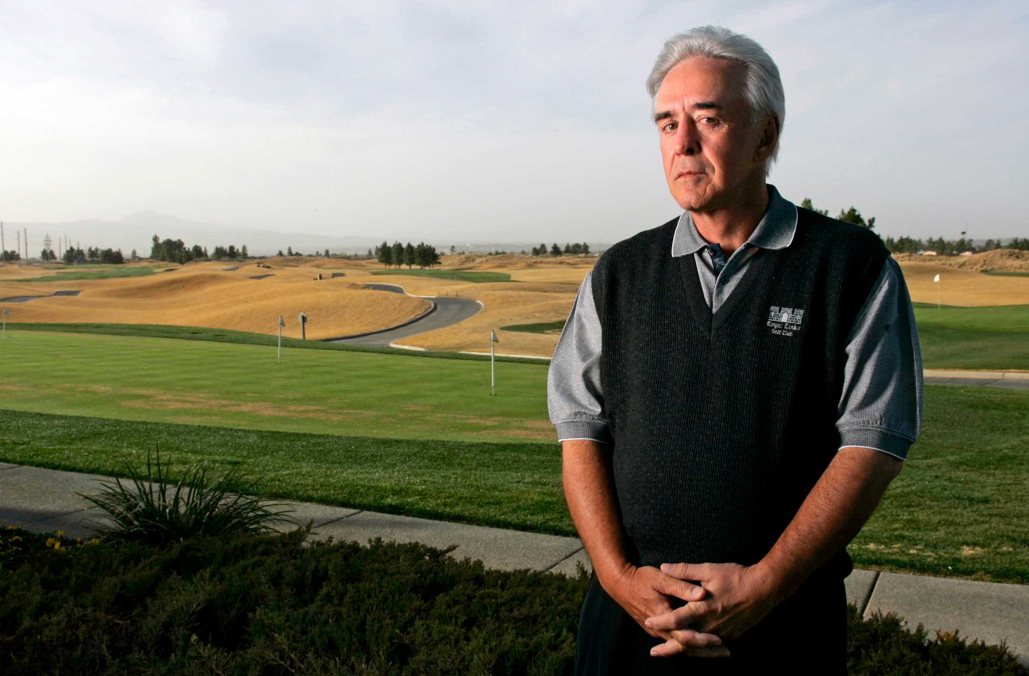 Dean Foods figure hurled phone into creek to derail FBI