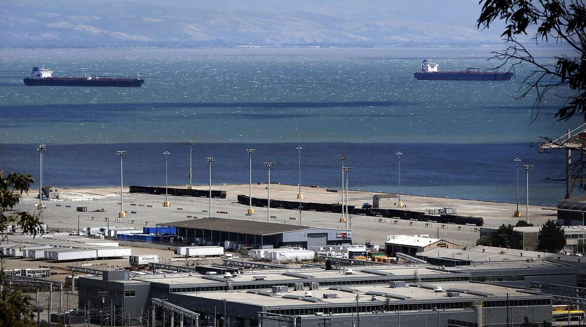Auto importer to help Pier 80 roar back to life