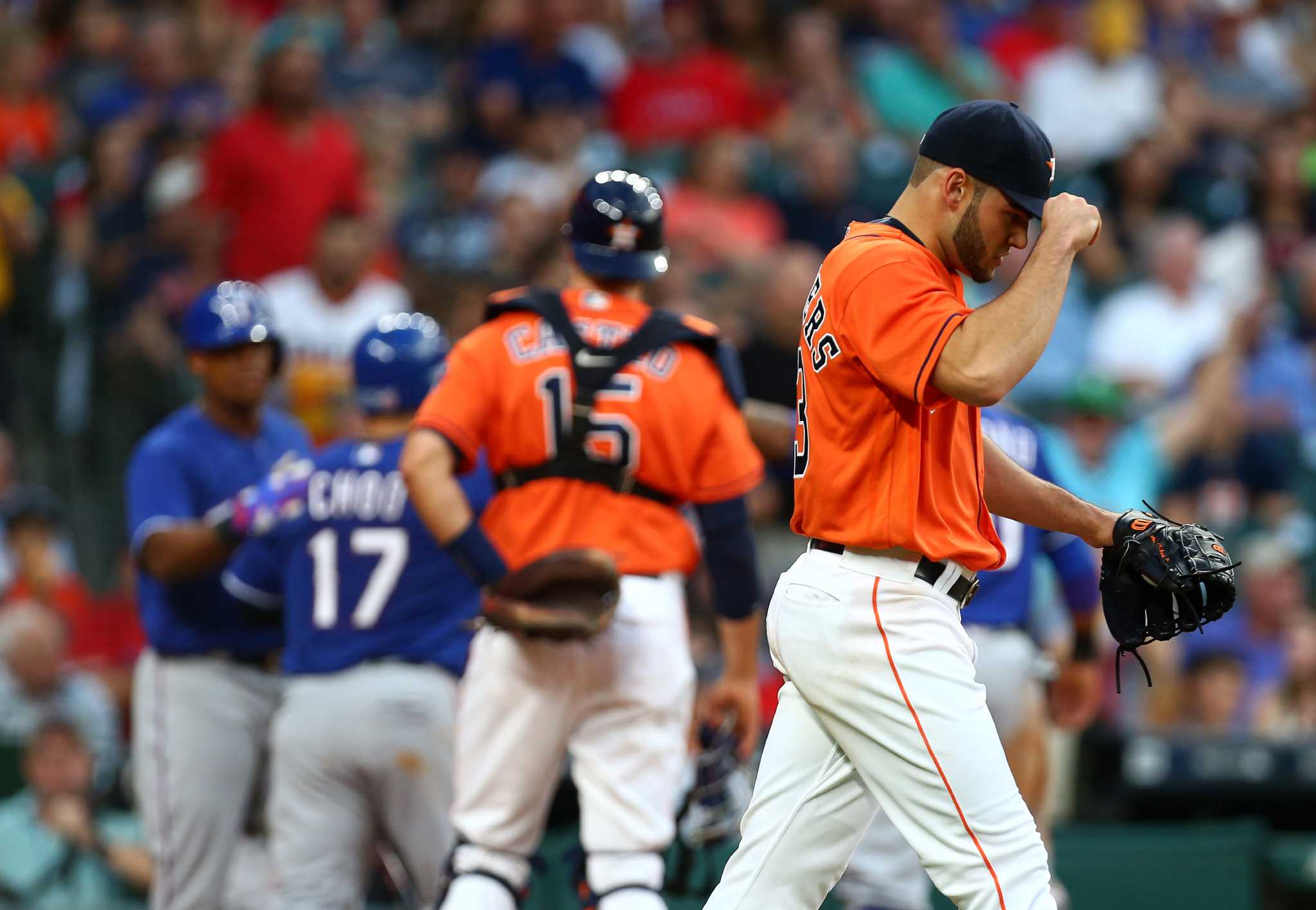 Rangers edge Astros in Lone Star series opener