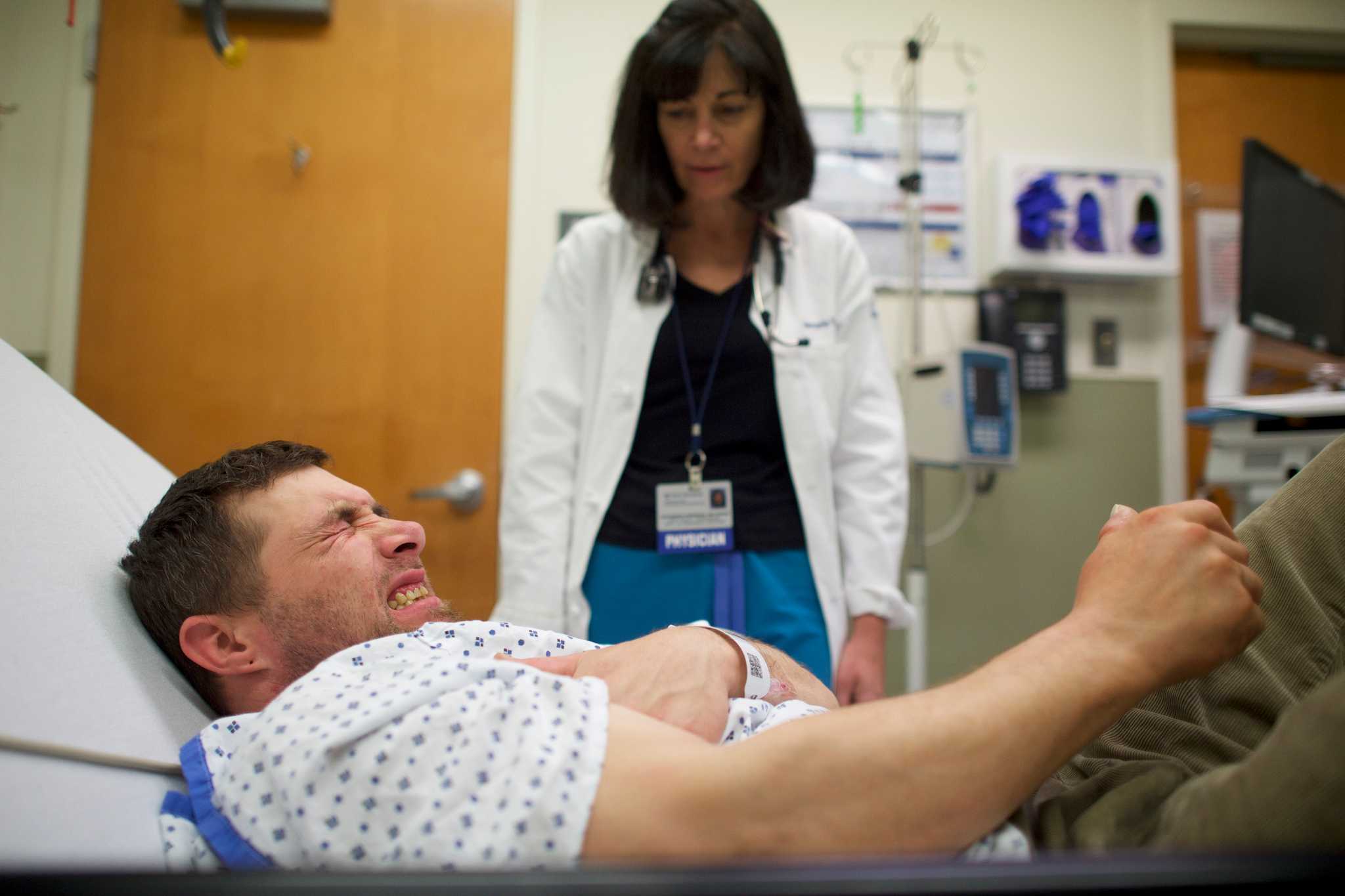 Opioid prescriptions drop for first time in two decades