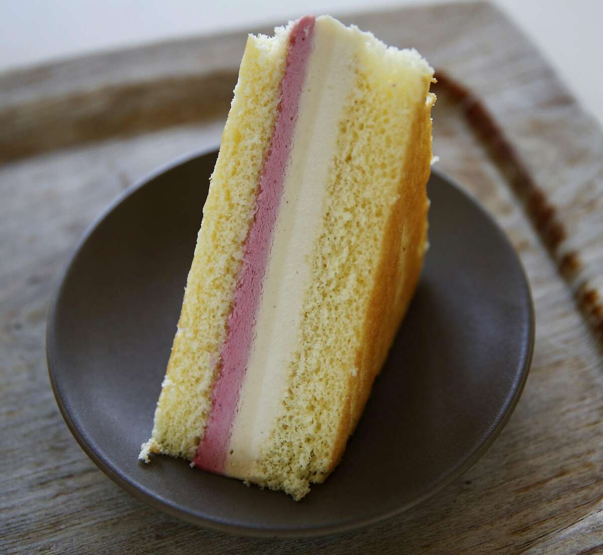 Copied art cakes at SFMOMA leave pastry creator with sour taste