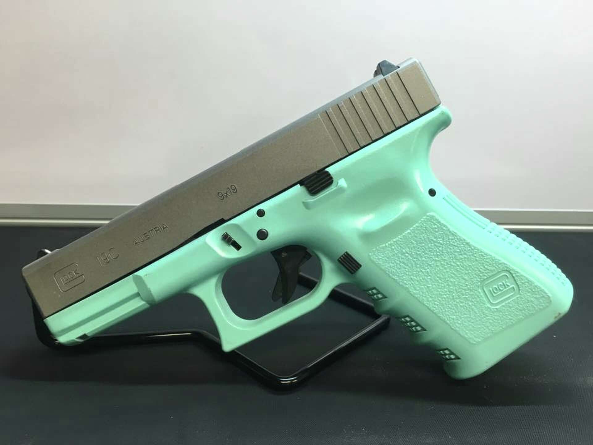 Texarkana company's custom-designed firearms turn heads