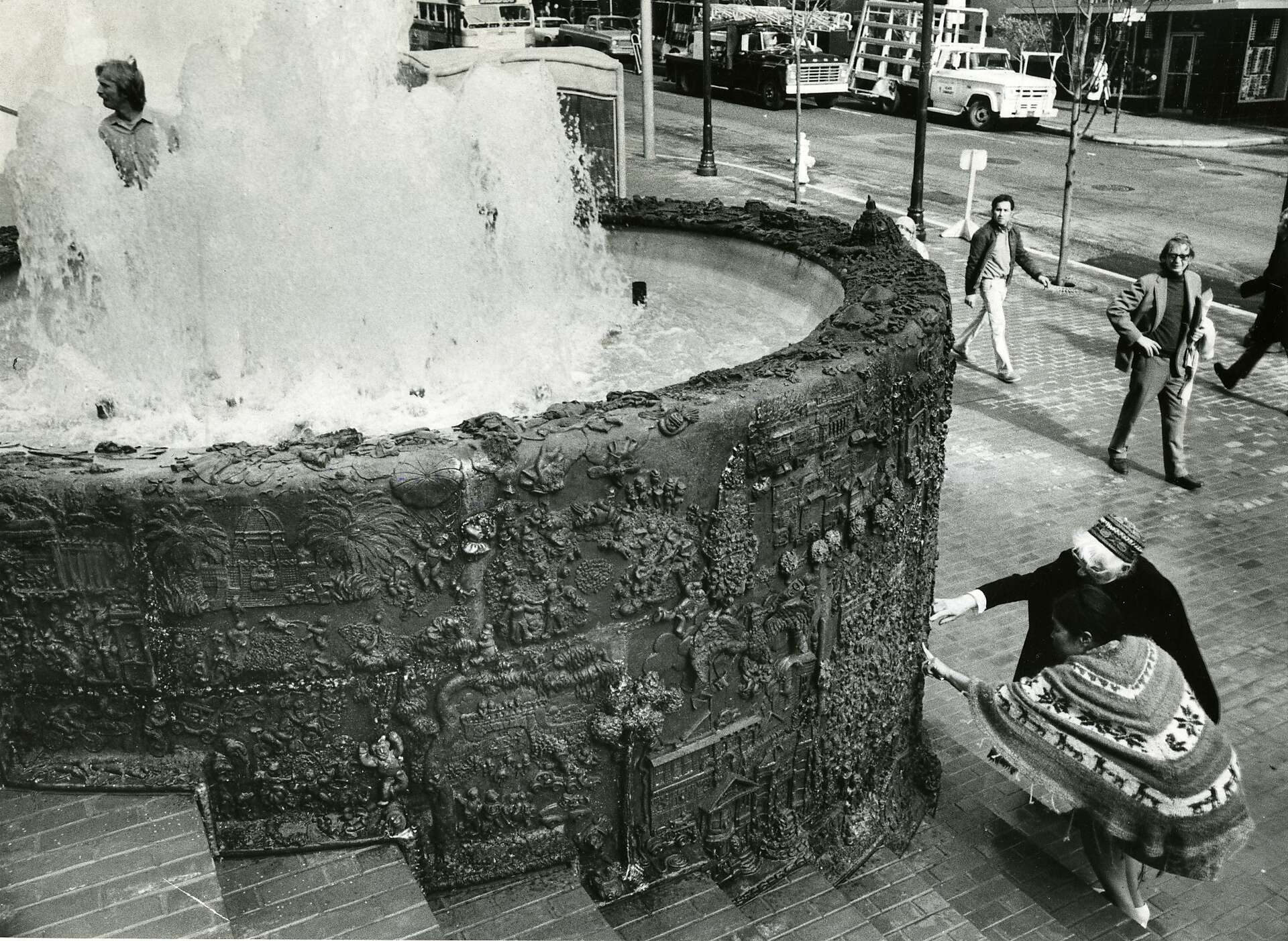 In Union Square, Apple Store is spiffy but plaza needs work