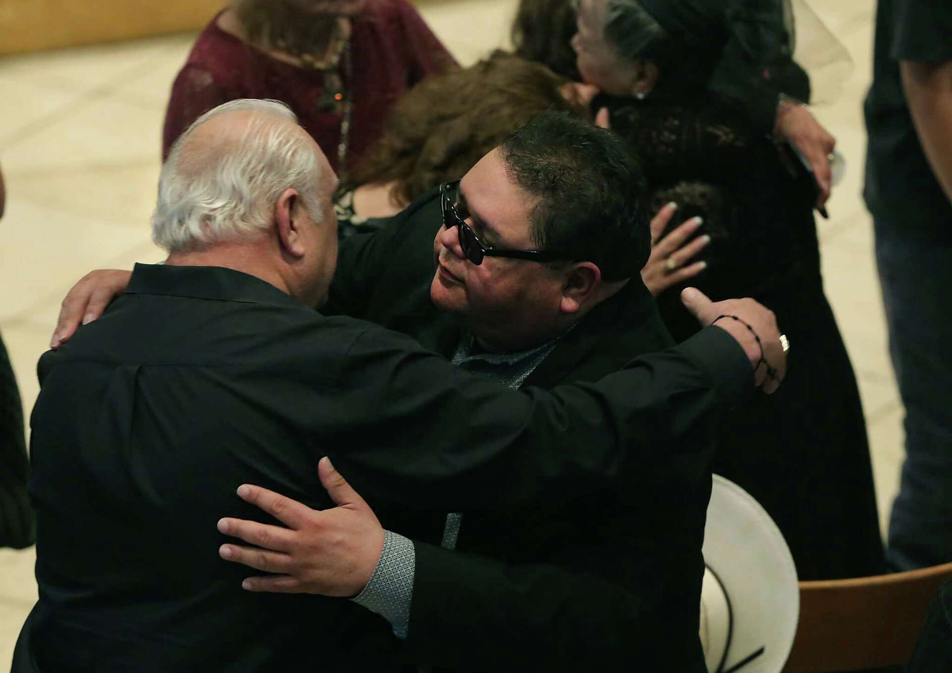 Tejano stars, hundreds of fans honor Emilio Navaira during funeral in ...