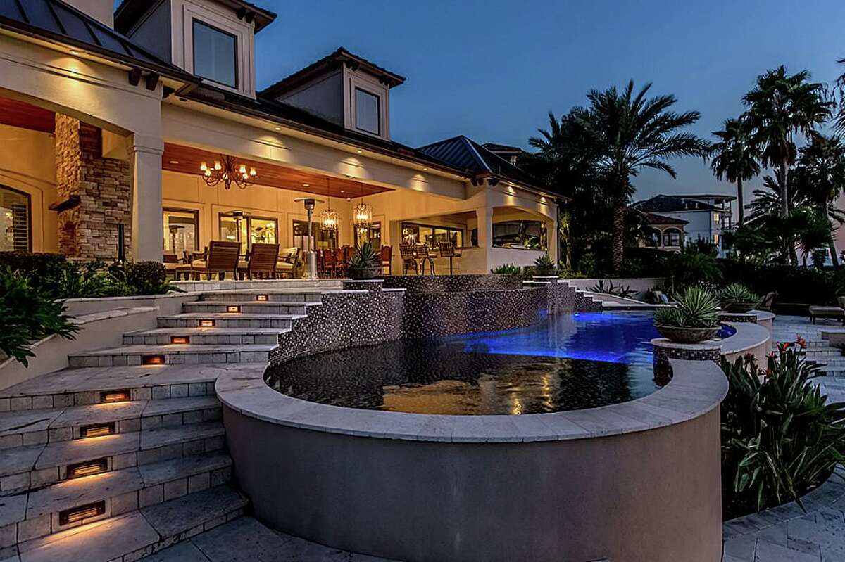 Tour lakefront Houston-area homes for sale now