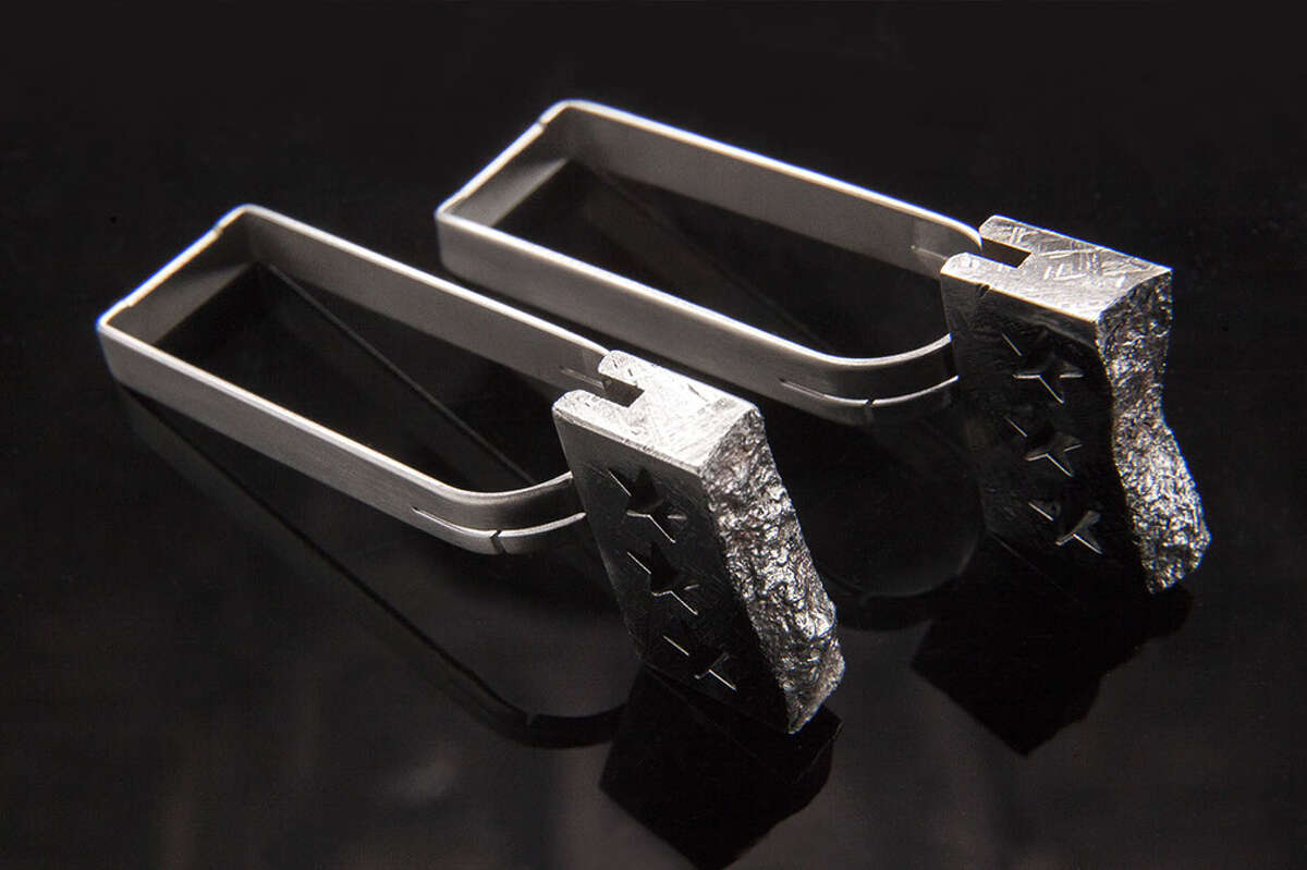 Gunmaker unveils M1911 pistols made out of Gibeon meteorite ore