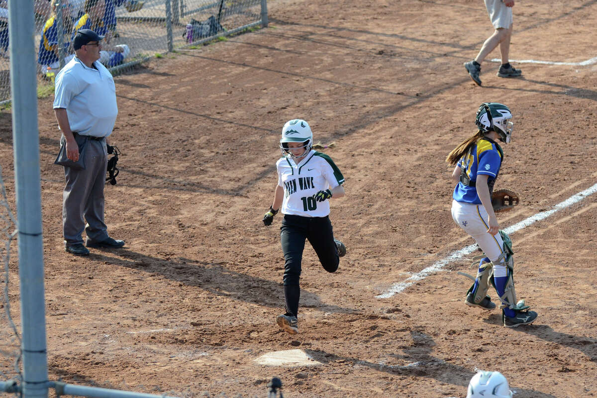 Newtown softball topples New Milford in SWC semis