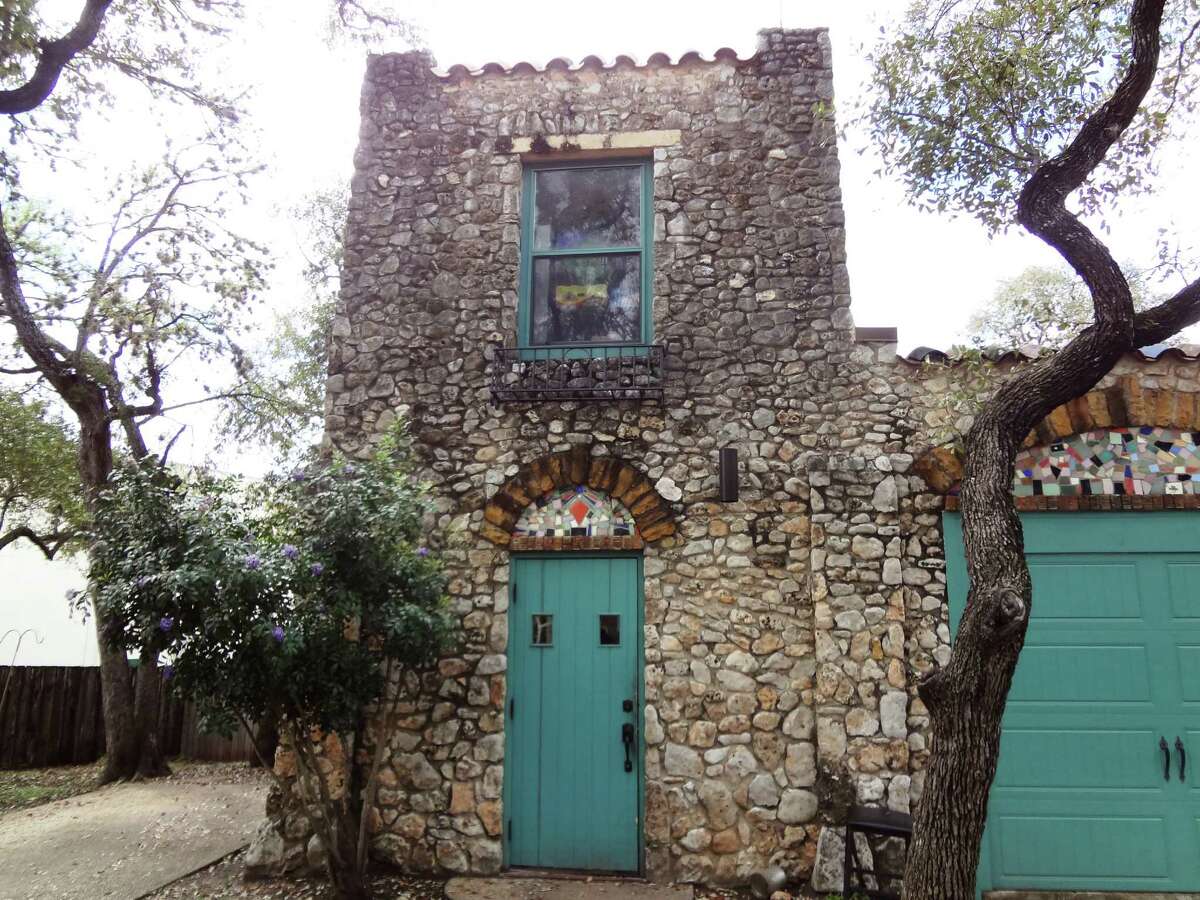 The Slimp house put the castle in Castle Hills