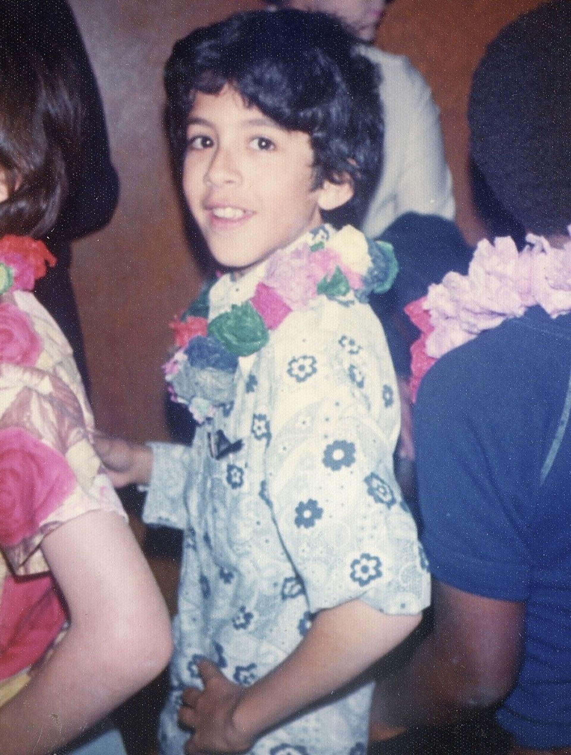Watch this bird photobomb a KTVU weather report