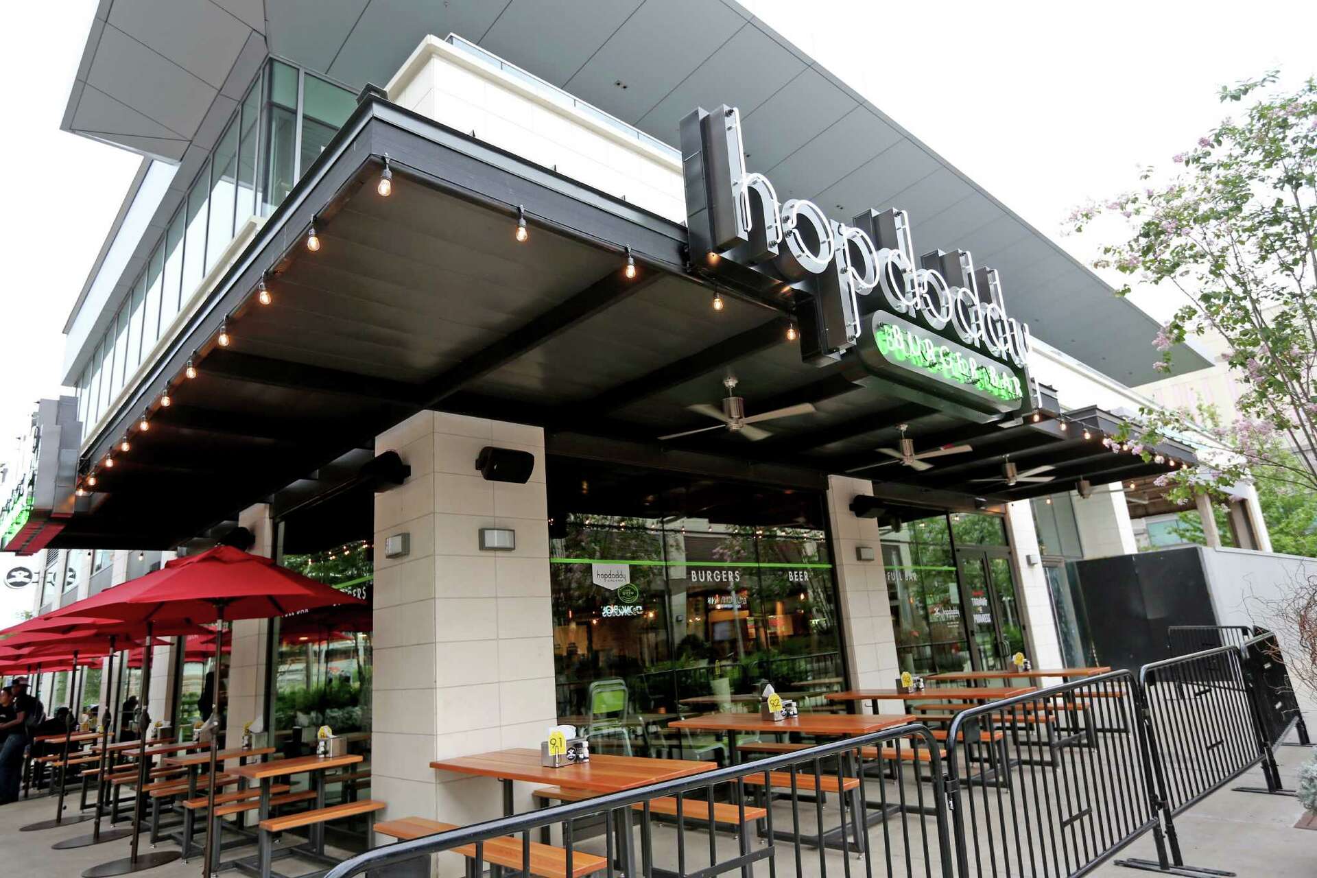 First Look: Hopdoddy at River Oaks District