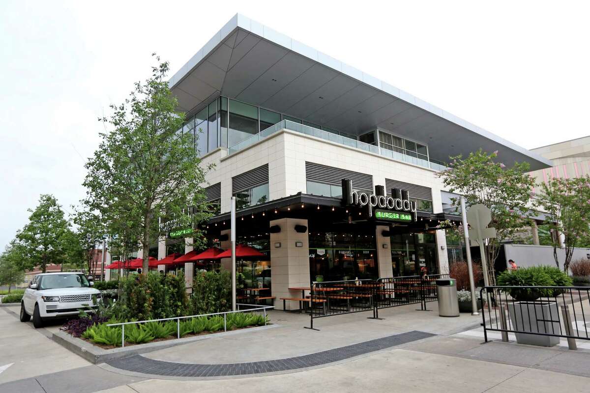 First Look: Hopdoddy at River Oaks District