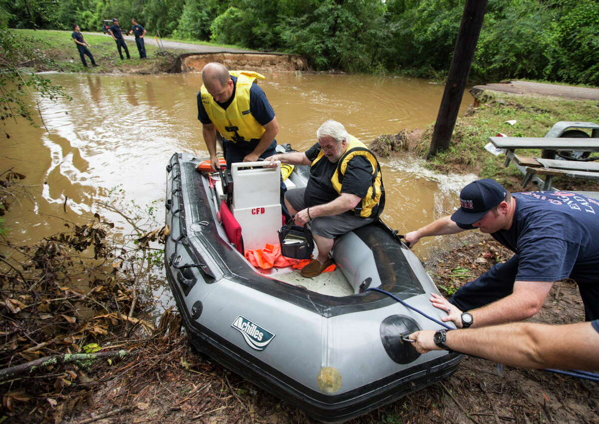 Astronaut photo shows Brazos River flooding