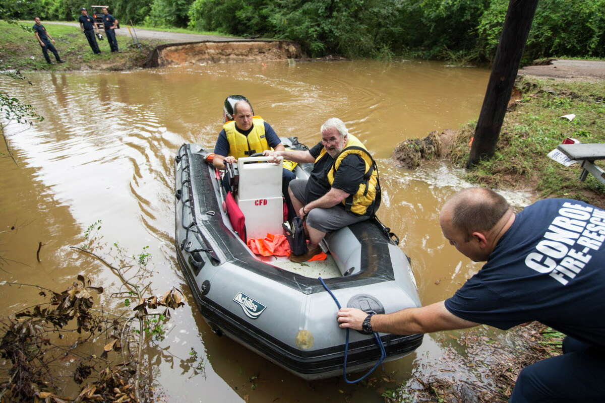 Astronaut photo shows Brazos River flooding