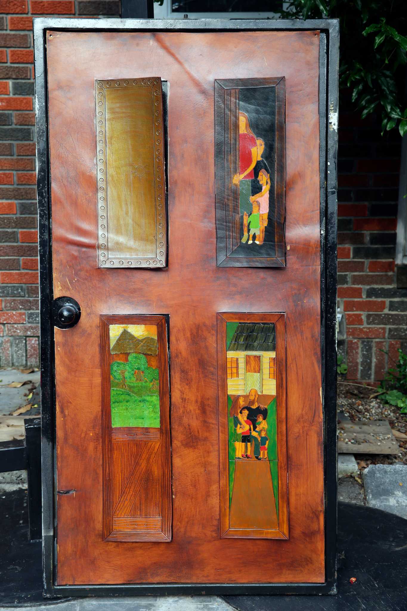 Veterans benefit from Open the Door art program