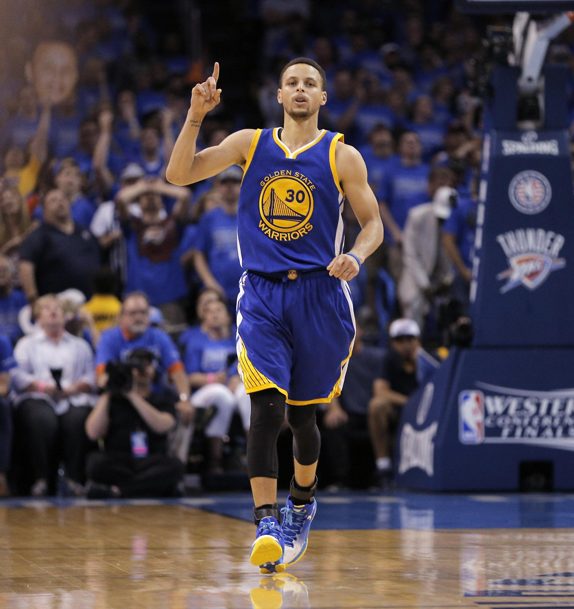 Curry practices for moments that will win the biggest games