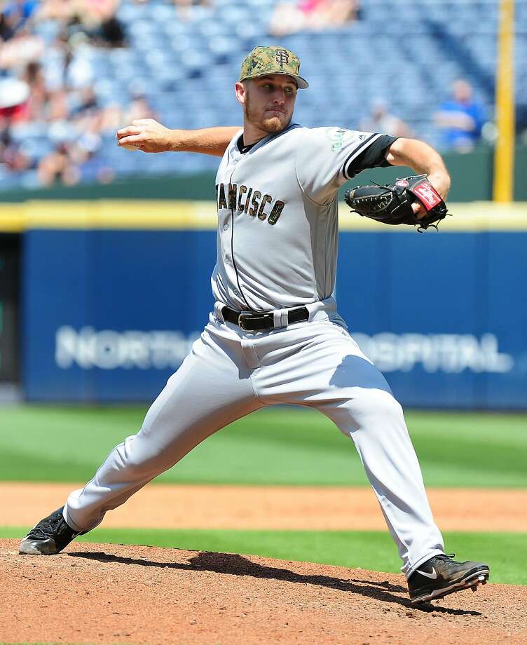 Giants’ Chris Stratton impresses with scoreless inning in debut - SFGate