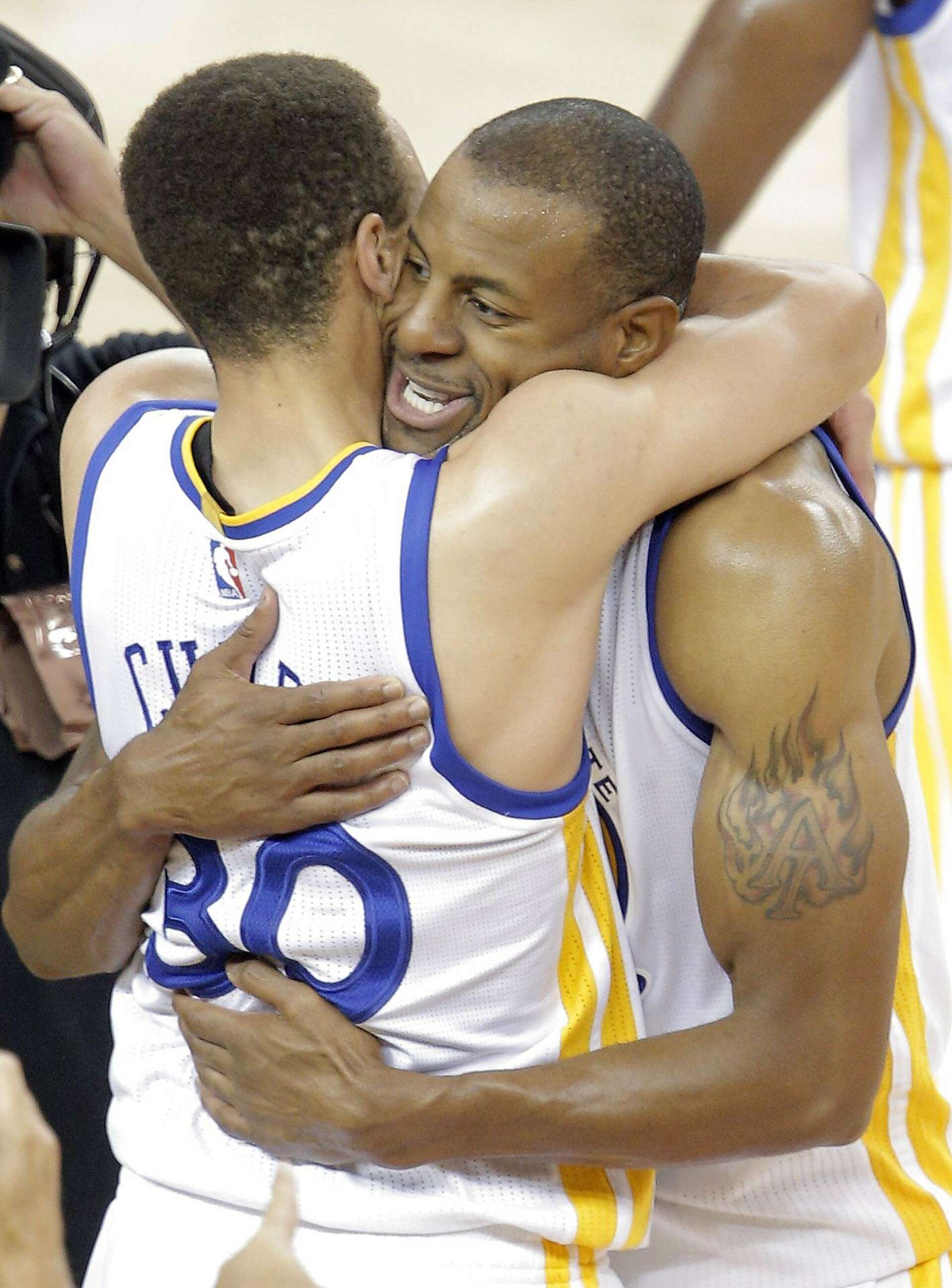 Essence of teamwork carries Warriors to the Finals