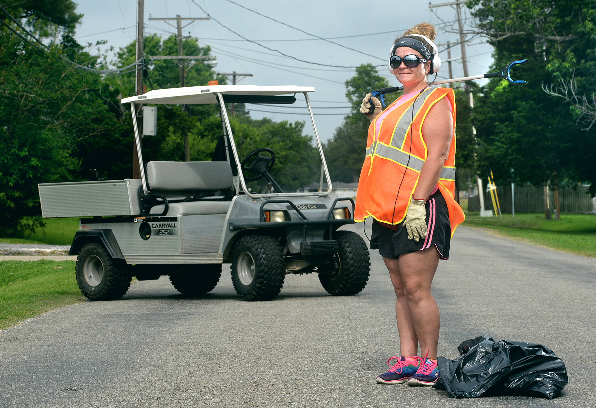 Groves' 'Trash Lady' takes pride in her community