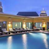 Marriott Marquis Houston debuts Texas-shaped pool in grand opening ...