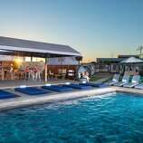 Marriott Marquis Houston debuts Texas-shaped pool in grand opening ...