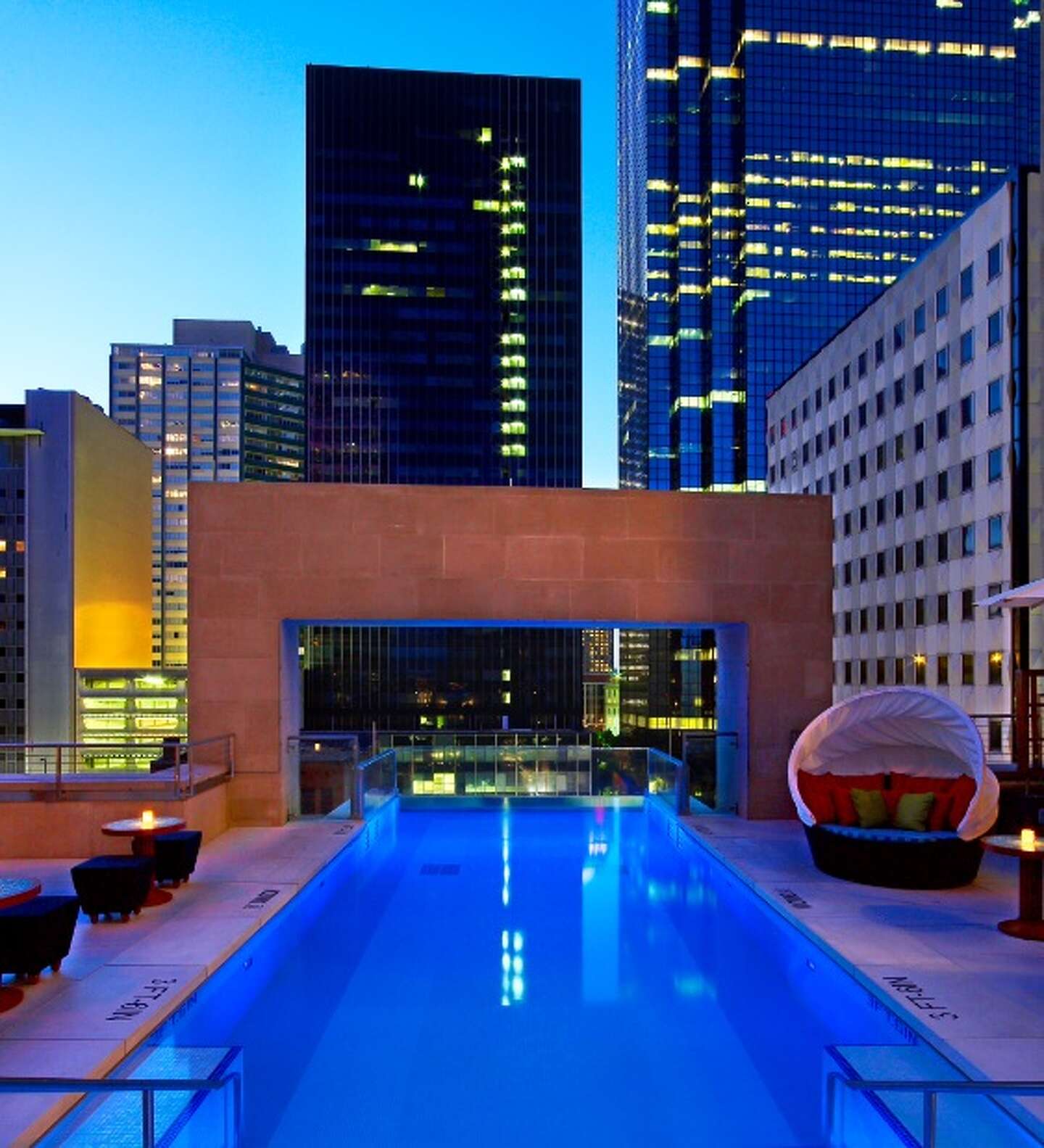 Marriott Marquis Houston's Texas-shaped swimming pool earns national ...