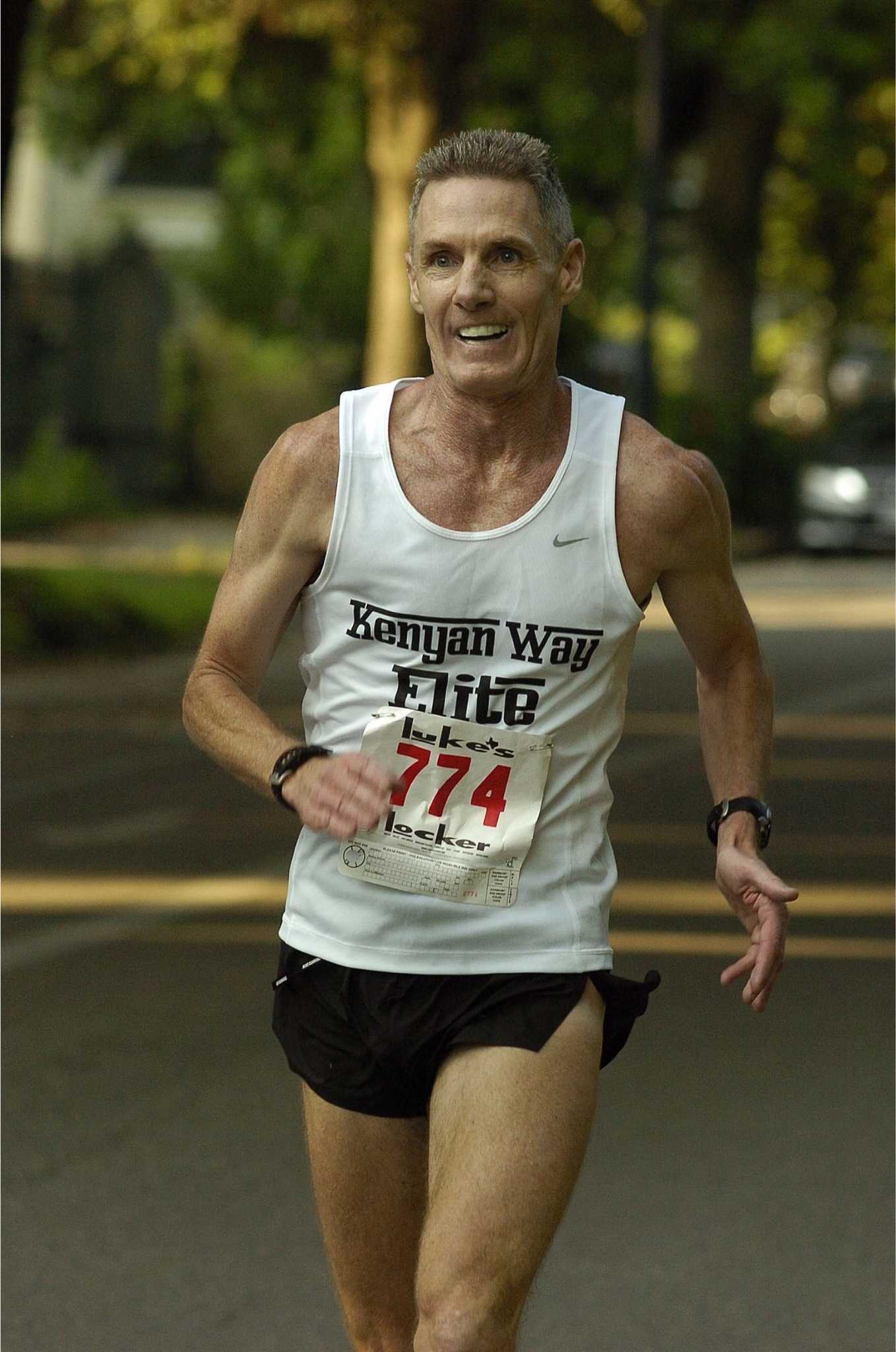 Runner hopes to set a record at annual Heights event