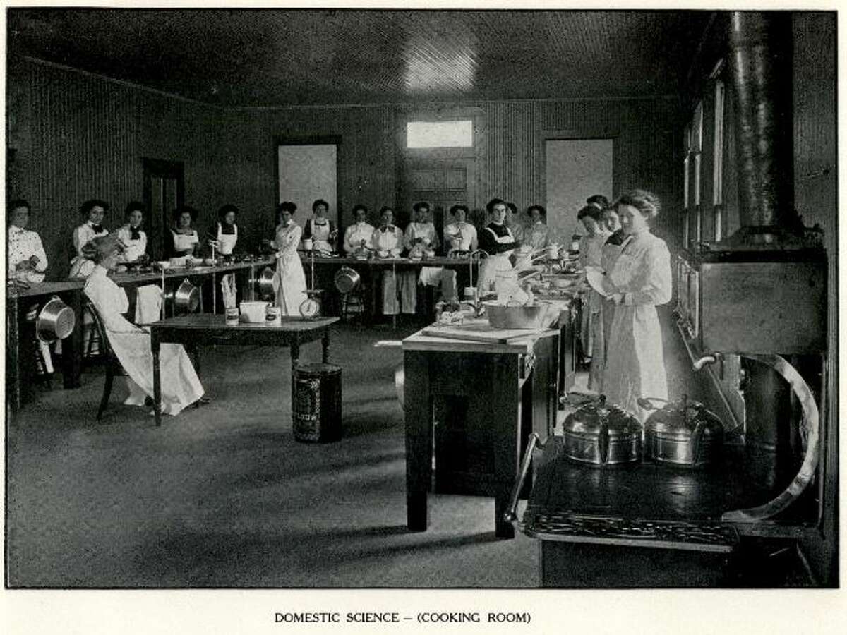 Texas State University yearbook photos show university life through the ...