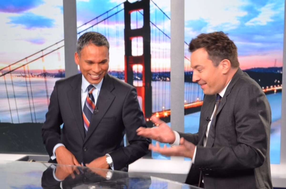 Watch this bird photobomb a KTVU weather report
