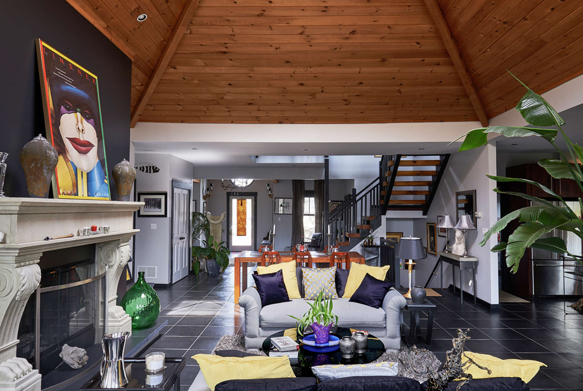 House of the Week: Lakeside contemporary in Athens