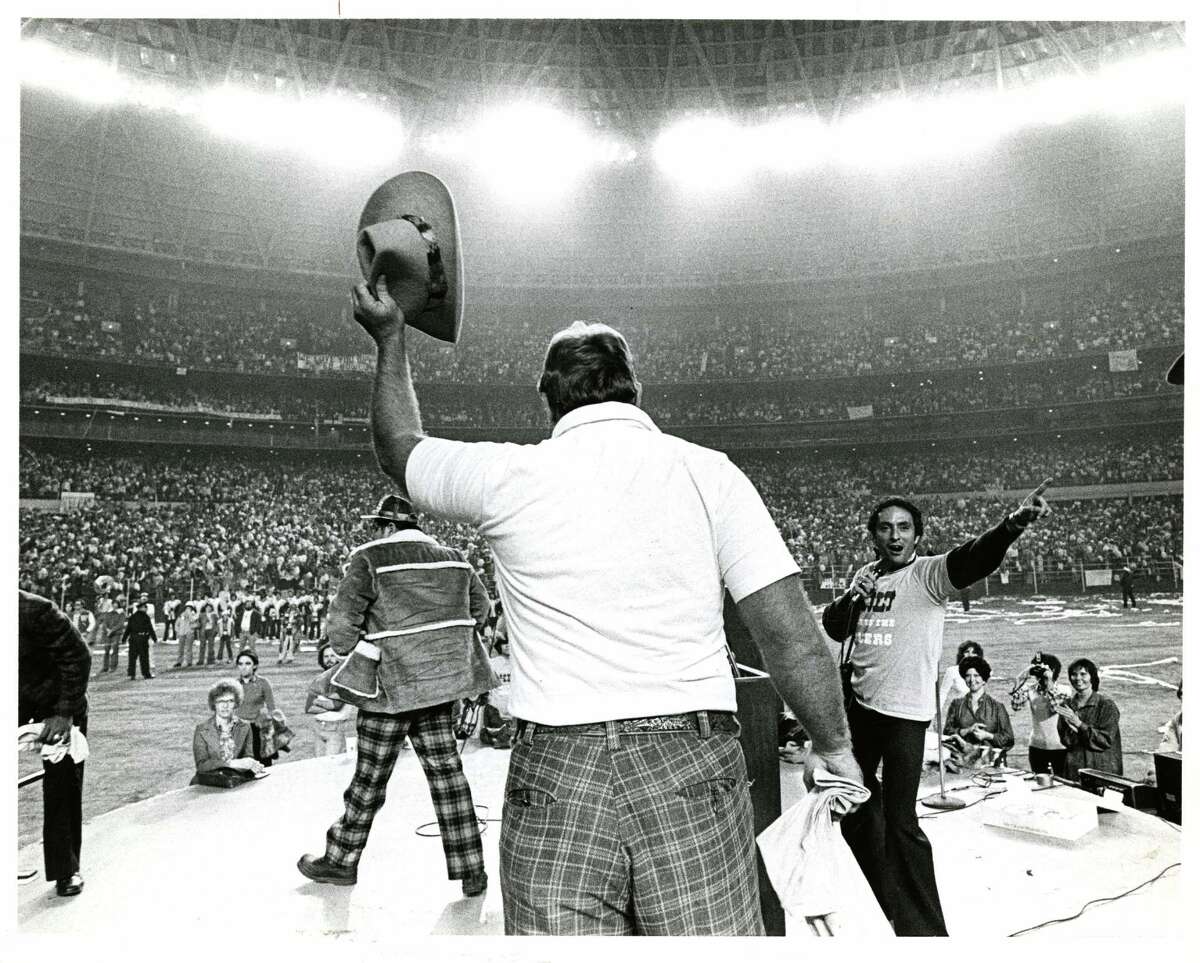Luv ya Blue: Oilers team a perfect match for Houston