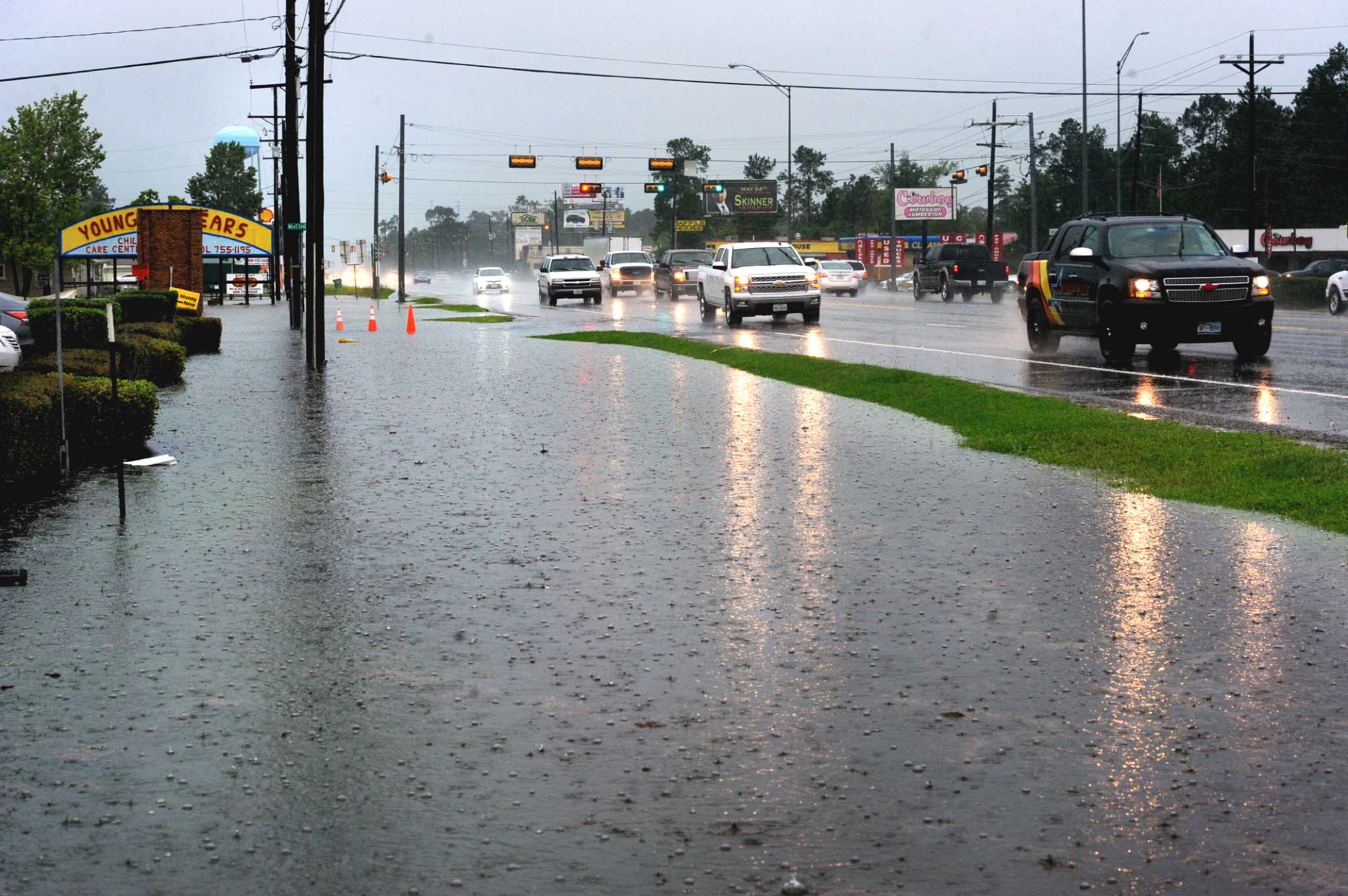 Drenching rain continues to soak Houston region