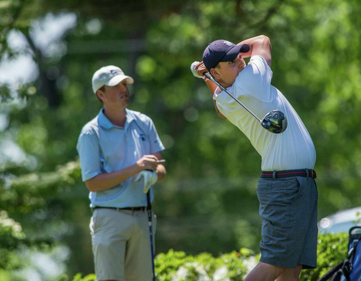 Darien cruises to FCIAC boys golf crown