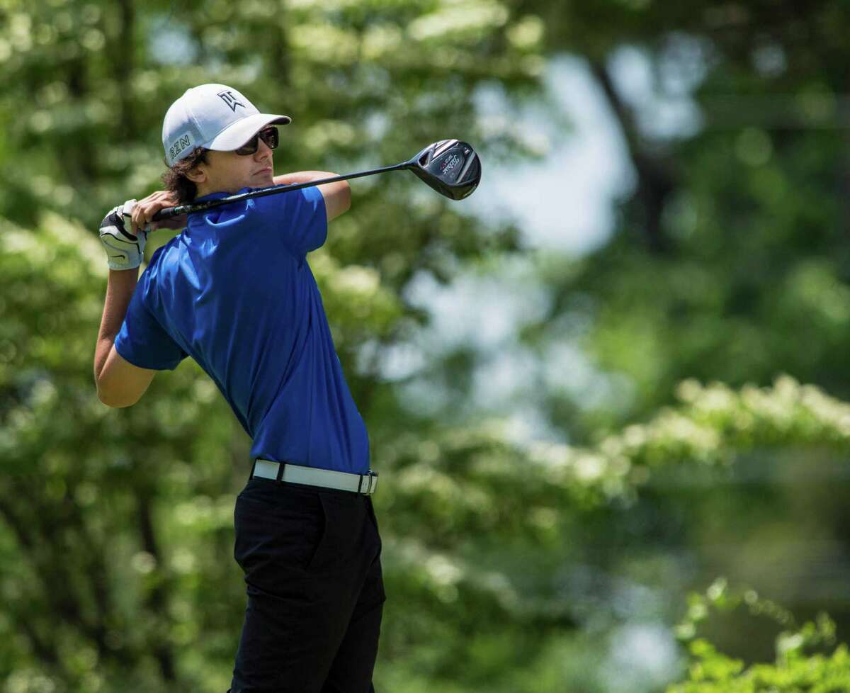 Darien cruises to FCIAC boys golf crown