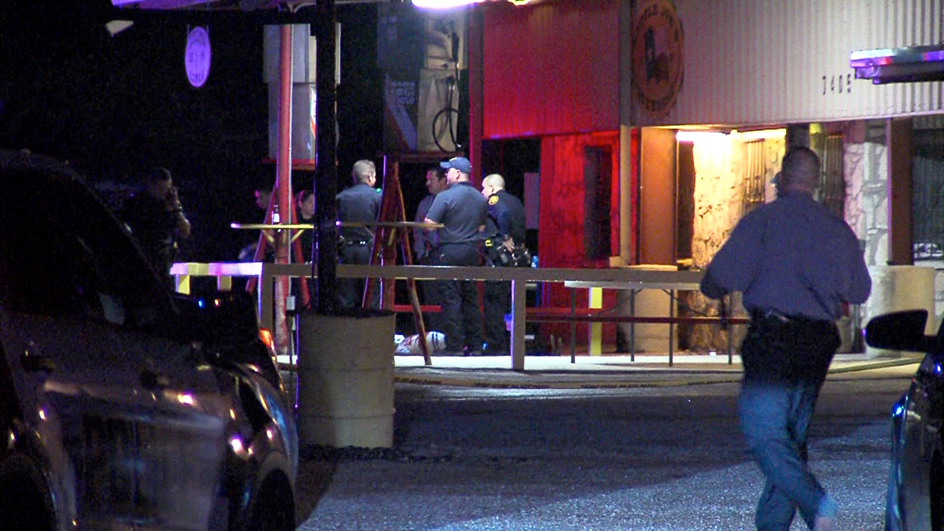 Gunman opens fire on two men outside bar on Southwest Side