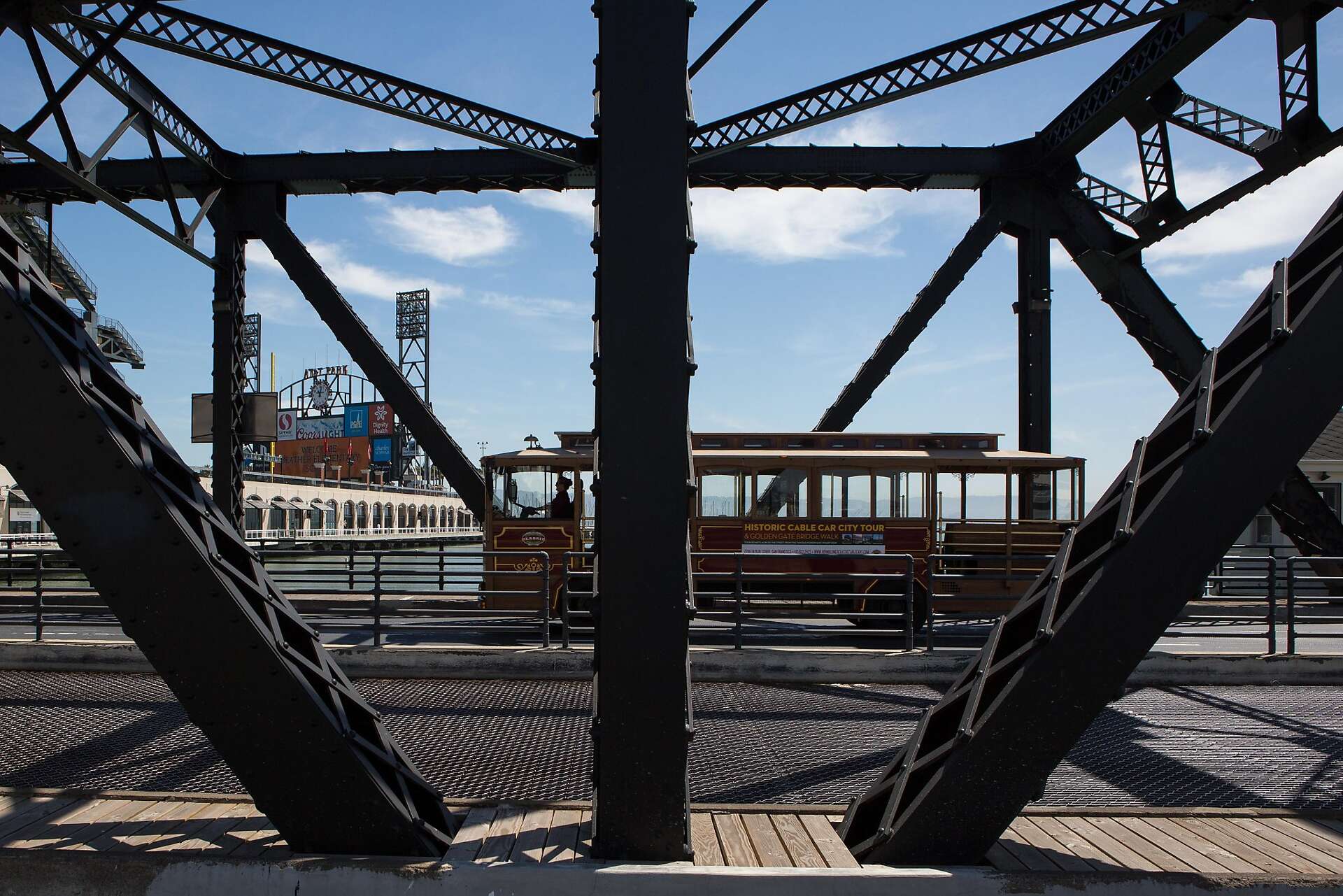 Lefty O’Doul Bridge to be closed for overhaul in 2017