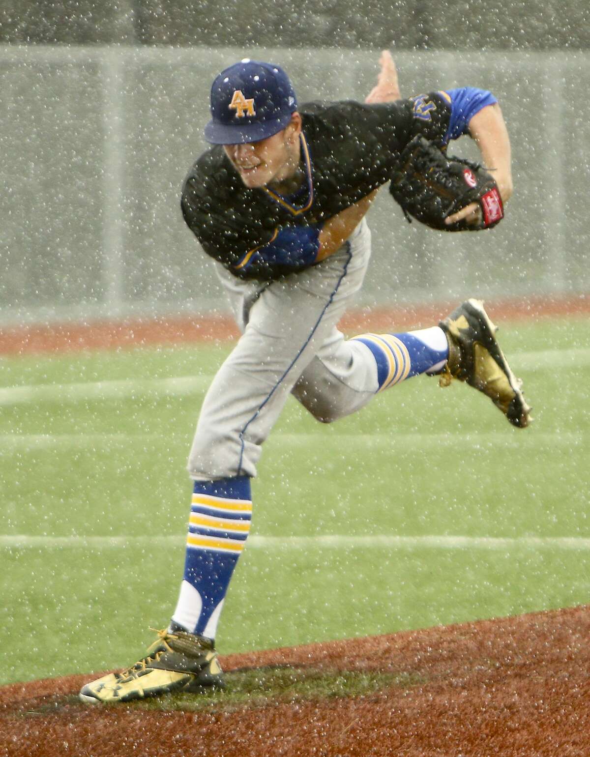 Astros first-round pick Forrest Whitley