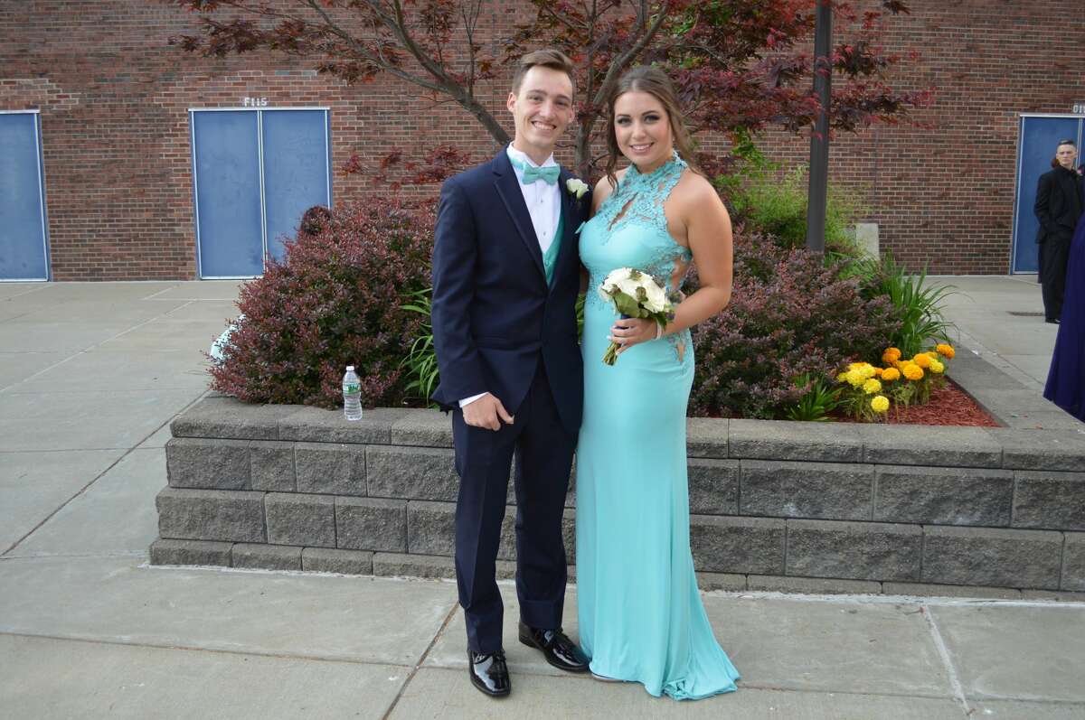 SEEN: Columbia High School Senior Prom