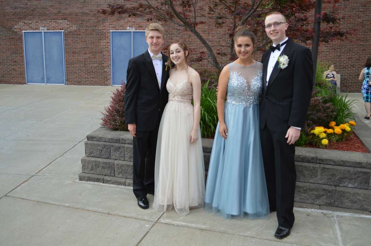 SEEN: Columbia High School Senior Prom