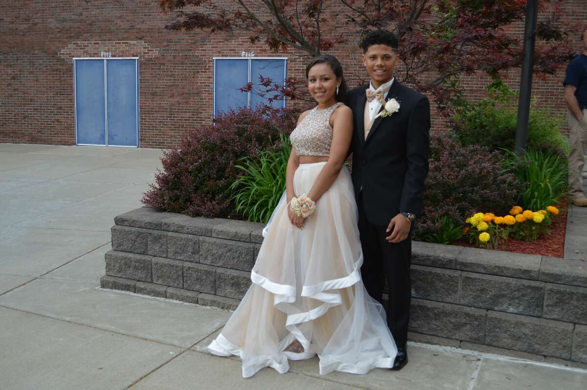 SEEN: Columbia High School Senior Prom