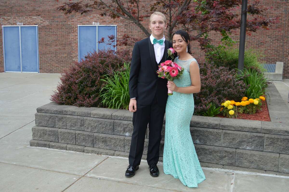 SEEN: Columbia High School Senior Prom